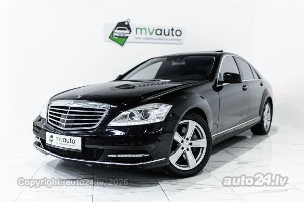 Melns Mercedes-Benz S-Class 2009 Tallina, ar dzinēja tilpumu 4.70 L un nobraukumu 280 tūkst. km par 9990 €, foto 3 vietnē AUTOMOTO.COM.LV