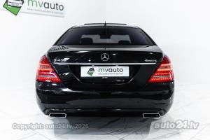 Melns Mercedes-Benz S-Class 2009 Tallina, ar dzinēja tilpumu 4.70 L un nobraukumu 280 tūkst. km par 9990 €, foto 8 vietnē AUTOMOTO.COM.LV
