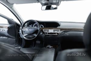 Melns Mercedes-Benz S-Class 2009 Tallina, ar dzinēja tilpumu 4.70 L un nobraukumu 280 tūkst. km par 9990 €, foto 16 vietnē AUTOMOTO.COM.LV