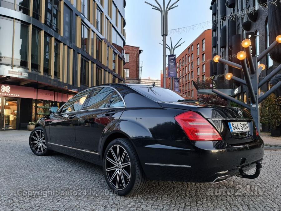 Black Mercedes-Benz S-Class 2009 in Tallinn, with an engine capacity of 5.50 L and mileage of 406 thousand km for 11500 €, photo 5 on AUTOMOTO.COM.LV