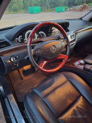 Black Mercedes-Benz S-Class 2009 in Tallinn, with an engine capacity of 5.50 L and mileage of 406 thousand km for 11500 €, photo 35 on AUTOMOTO.COM.LV