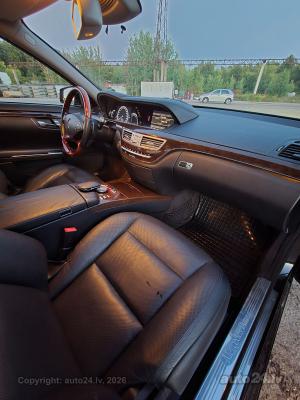 Black Mercedes-Benz S-Class 2009 in Tallinn, with an engine capacity of 5.50 L and mileage of 406 thousand km for 11500 €, photo 51 on AUTOMOTO.COM.LV