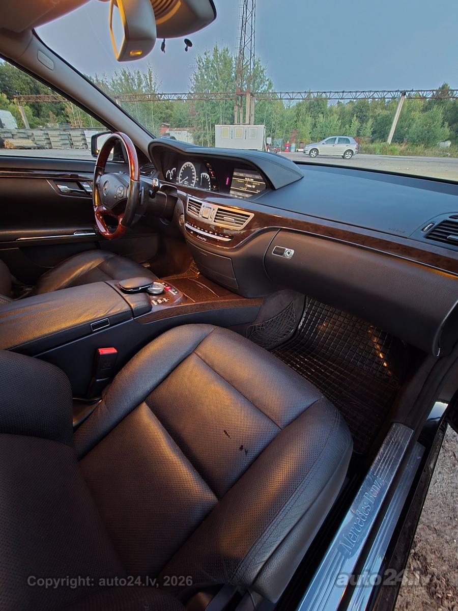 Black Mercedes-Benz S-Class 2009 in Tallinn, with an engine capacity of 5.50 L and mileage of 406 thousand km for 11500 €, photo 52 on AUTOMOTO.COM.LV