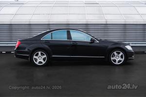 Черный Мерседес С Класс 2009 в Таллин, объемом двигателя 4.70 л и пробегом 281 тыс. км за 12500 €, фото 5 на AUTOMOTO.COM.LV
