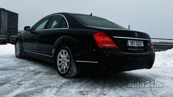Melns Mercedes-Benz S-Class 2010 Tallina, ar dzinēja tilpumu 3.00 L un nobraukumu 244 tūkst. km par 14999 €, foto 3 vietnē AUTOMOTO.COM.LV