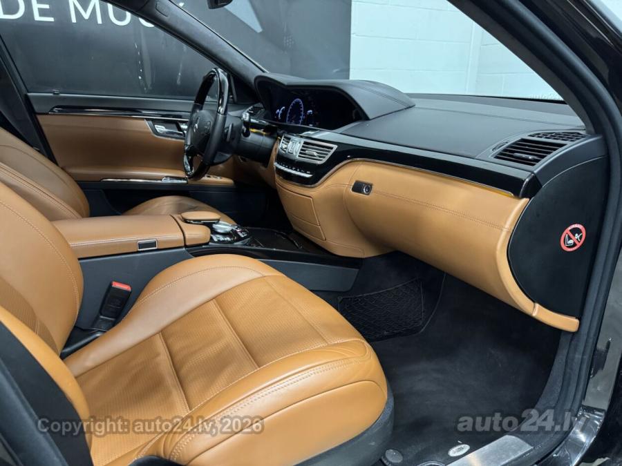 Melns Mercedes-Benz S-Class 2010 Tallina, ar dzinēja tilpumu 5.50 L un nobraukumu 160 tūkst. km par 24995 €, foto 17 vietnē AUTOMOTO.COM.LV