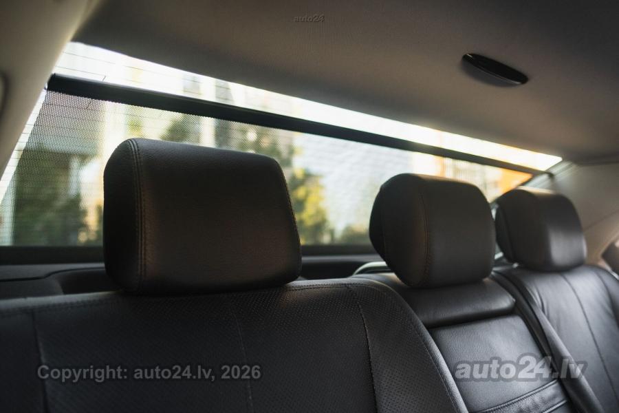 Melns Mercedes-Benz S-Class 2010 Tallina, ar dzinēja tilpumu 3.00 L un nobraukumu 394 tūkst. km par 7770 €, foto 17 vietnē AUTOMOTO.COM.LV