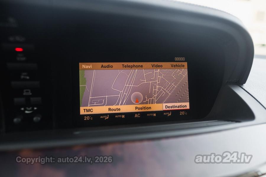 Melns Mercedes-Benz S-Class 2010 Tallina, ar dzinēja tilpumu 3.00 L un nobraukumu 394 tūkst. km par 7770 €, foto 27 vietnē AUTOMOTO.COM.LV