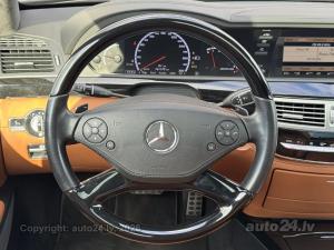 Black Mercedes-Benz S-Class 2010 in Tallinn, with an engine capacity of 5.50 L and mileage of 161 thousand km for 19995 €, photo 12 on AUTOMOTO.COM.LV