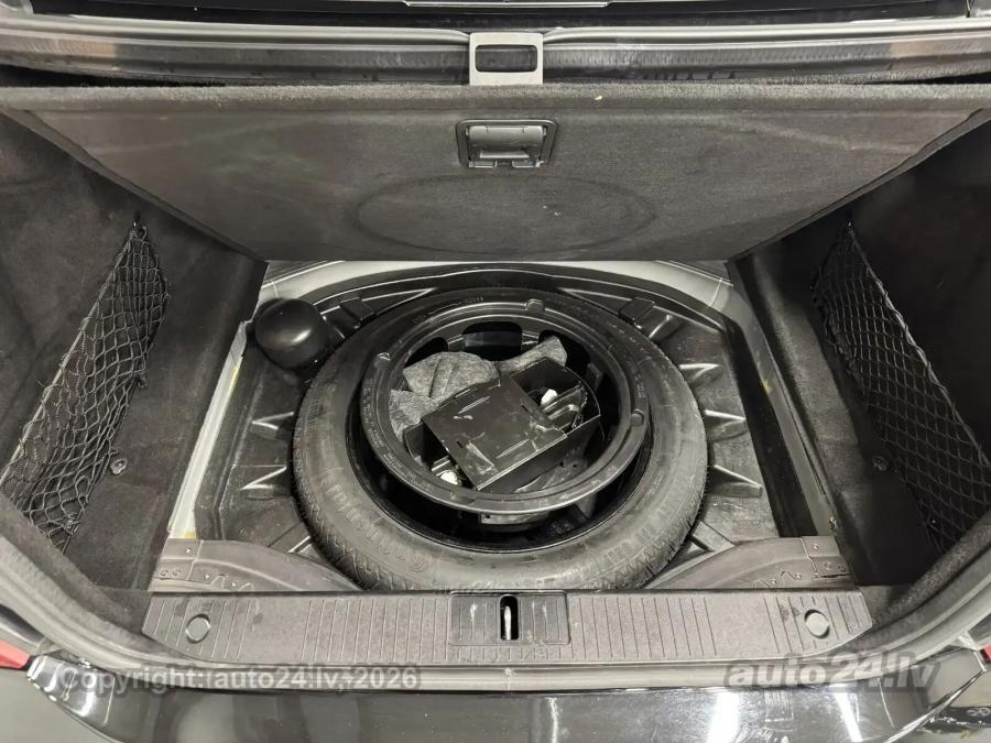 Black Mercedes-Benz S-Class 2010 in Tallinn, with an engine capacity of 5.50 L and mileage of 161 thousand km for 19995 €, photo 24 on AUTOMOTO.COM.LV