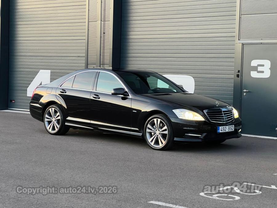Melns Mercedes-Benz S-Class 2010 Tallina, ar dzinēja tilpumu 3.00 L un nobraukumu 300 tūkst. km par 13500 €, foto 5 vietnē AUTOMOTO.COM.LV
