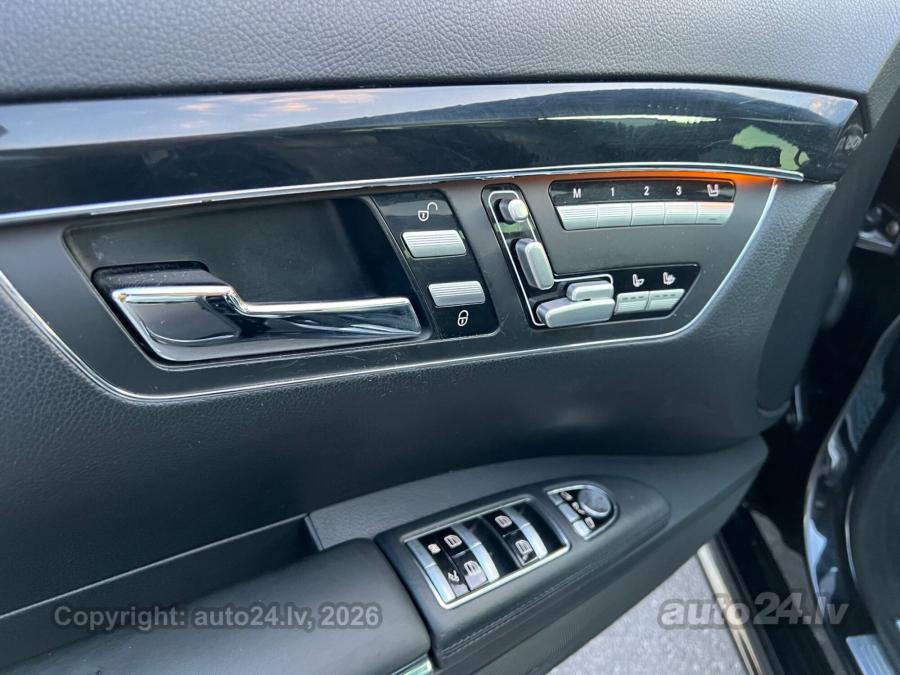 Melns Mercedes-Benz S-Class 2010 Tallina, ar dzinēja tilpumu 3.00 L un nobraukumu 300 tūkst. km par 13500 €, foto 9 vietnē AUTOMOTO.COM.LV