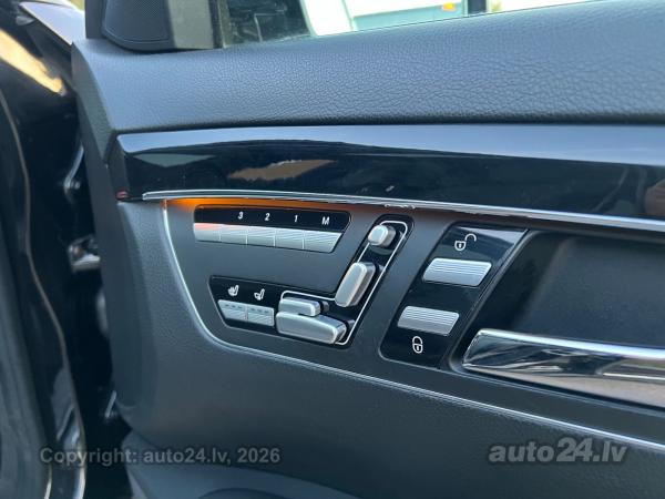 Melns Mercedes-Benz S-Class 2010 Tallina, ar dzinēja tilpumu 3.00 L un nobraukumu 300 tūkst. km par 13500 €, foto 10 vietnē AUTOMOTO.COM.LV