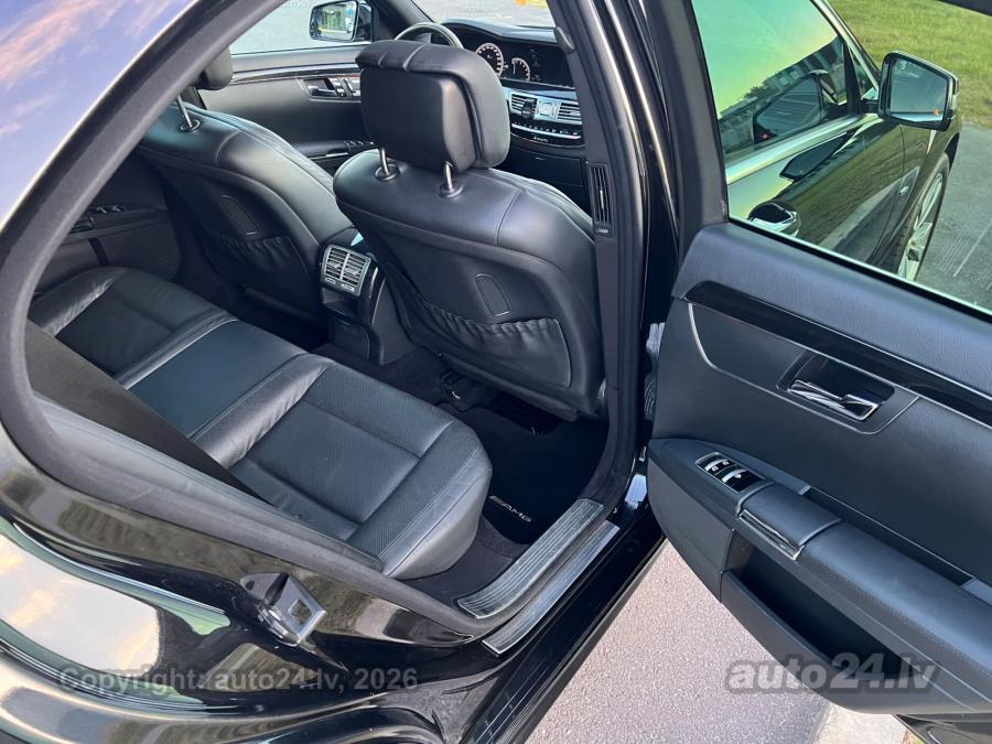 Melns Mercedes-Benz S-Class 2010 Tallina, ar dzinēja tilpumu 3.00 L un nobraukumu 300 tūkst. km par 13500 €, foto 12 vietnē AUTOMOTO.COM.LV