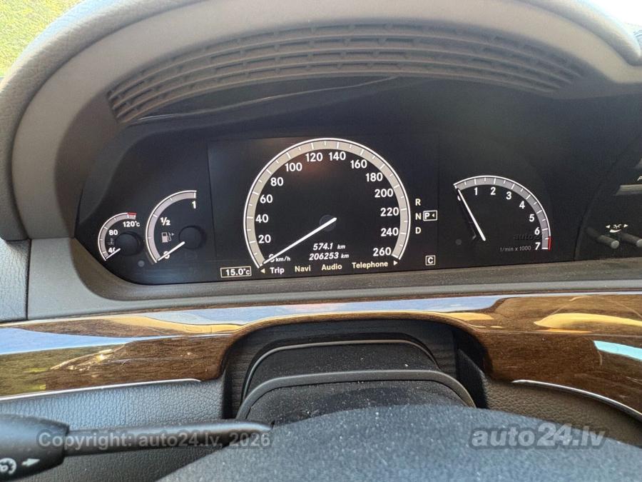 Melns Mercedes-Benz S-Class 2010 Tallina, ar dzinēja tilpumu 3.50 L un nobraukumu 206 tūkst. km par 9900 €, foto 9 vietnē AUTOMOTO.COM.LV