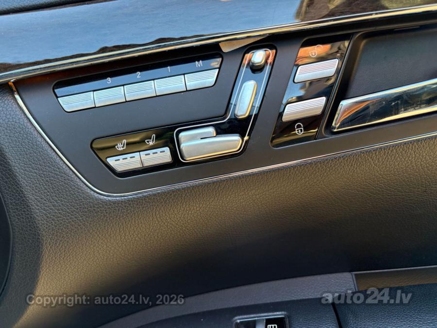 Melns Mercedes-Benz S-Class 2010 Tallina, ar dzinēja tilpumu 3.50 L un nobraukumu 206 tūkst. km par 9900 €, foto 15 vietnē AUTOMOTO.COM.LV