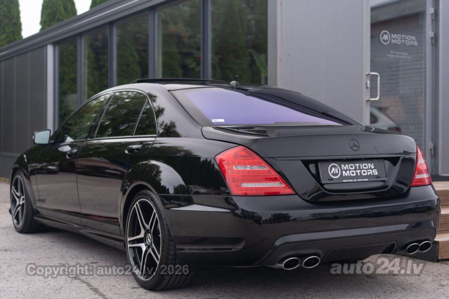 Melns Mercedes-Benz S-Class 2010 Tallina, ar dzinēja tilpumu 6.20 L un nobraukumu 159 tūkst. km par 19900 €, foto 3 vietnē AUTOMOTO.COM.LV