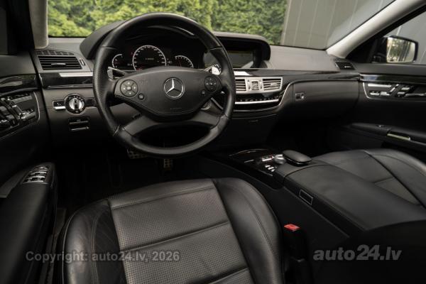 Мерседес С Класс 2010 в Таллин на AUTOMOTO.COM.LV Черный Мерседес С Класс 2010 в Таллин, объемом двигателя 6.20 л и пробегом 159 тыс. км за 19900 €, фото 7 на AUTOMOTO.COM.LV