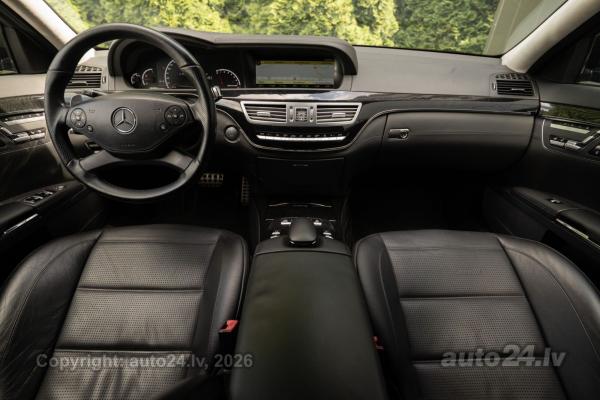 Мерседес С Класс 2010 в Таллин на AUTOMOTO.COM.LV Черный Мерседес С Класс 2010 в Таллин, объемом двигателя 6.20 л и пробегом 159 тыс. км за 19900 €, фото 8 на AUTOMOTO.COM.LV
