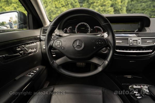 Мерседес С Класс 2010 в Таллин на AUTOMOTO.COM.LV Черный Мерседес С Класс 2010 в Таллин, объемом двигателя 6.20 л и пробегом 159 тыс. км за 19900 €, фото 9 на AUTOMOTO.COM.LV