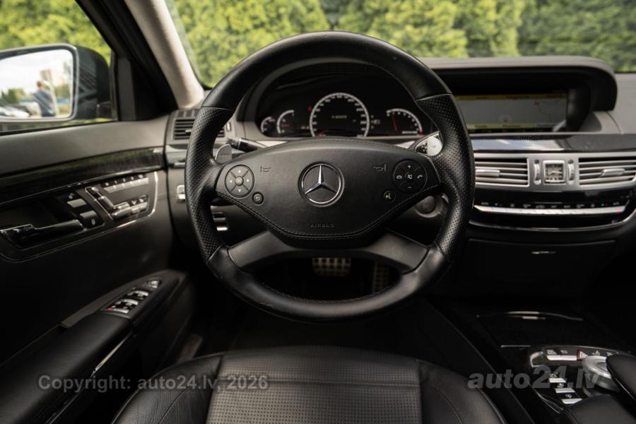 Melns Mercedes-Benz S-Class 2010 Tallina, ar dzinēja tilpumu 6.20 L un nobraukumu 159 tūkst. km par 19900 €, foto 9 vietnē AUTOMOTO.COM.LV