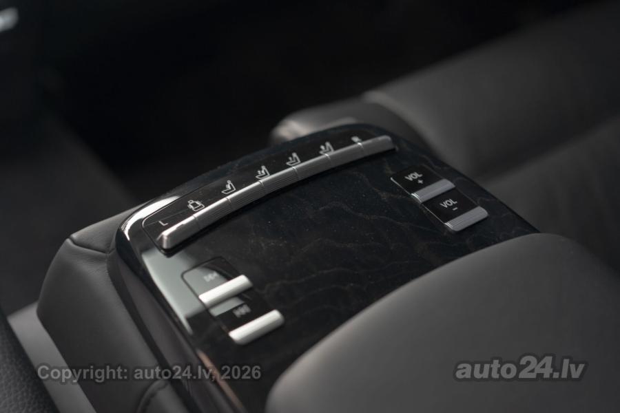 Melns Mercedes-Benz S-Class 2010 Tallina, ar dzinēja tilpumu 6.20 L un nobraukumu 159 tūkst. km par 19900 €, foto 13 vietnē AUTOMOTO.COM.LV