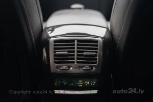 Melns Mercedes-Benz S-Class 2010 Tallina, ar dzinēja tilpumu 6.20 L un nobraukumu 159 tūkst. km par 19900 €, foto 14 vietnē AUTOMOTO.COM.LV