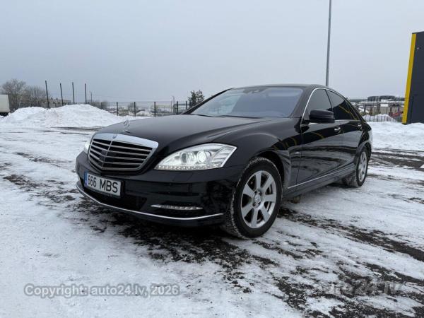 Melns Mercedes-Benz S-Class 2011 Tallina, ar dzinēja tilpumu 3.50 L un nobraukumu 259 tūkst. km par 9900 €, foto 1 vietnē AUTOMOTO.COM.LV