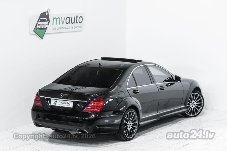 Melns Mercedes-Benz S-Class 2011 Tallina, ar dzinēja tilpumu 3.00 L un nobraukumu 304 tūkst. km par 10990 €, foto 3 vietnē AUTOMOTO.COM.LV