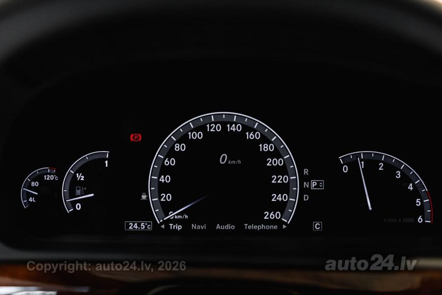 Melns Mercedes-Benz S-Class 2011 Tallina, ar dzinēja tilpumu 3.00 L un nobraukumu 273 tūkst. km par 9990 €, foto 30 vietnē AUTOMOTO.COM.LV