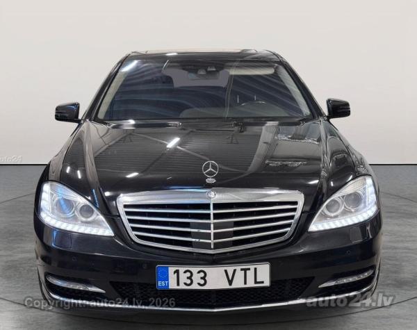 Melns Mercedes-Benz S-Class 2012 Tallina, ar dzinēja tilpumu 3.00 L un nobraukumu 282 tūkst. km par 13900 €, foto 3 vietnē AUTOMOTO.COM.LV