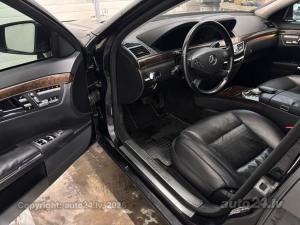 Melns Mercedes-Benz S-Class 2012 Tallina, ar dzinēja tilpumu 3.00 L un nobraukumu 282 tūkst. km par 13900 €, foto 7 vietnē AUTOMOTO.COM.LV