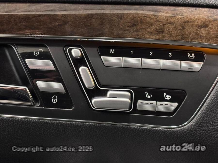 Black Mercedes-Benz S-Class 2012 in Tallinn, with an engine capacity of 3.00 L and mileage of 282 thousand km for 16500 €, photo 17 on AUTOMOTO.COM.LV