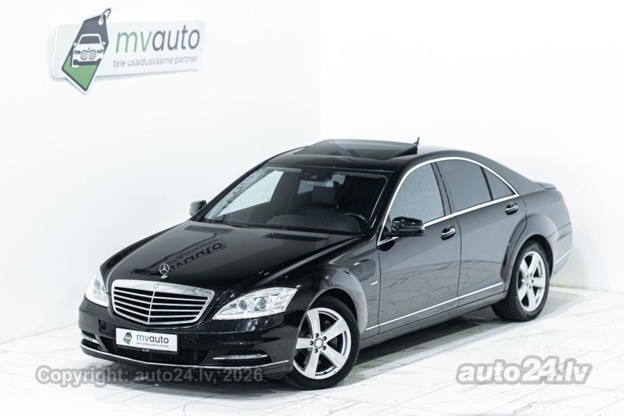 Black Mercedes-Benz S-Class 2012 in Tallinn, with an engine capacity of 3.00 L and mileage of 304 thousand km for 9990 €, photo 1 on AUTOMOTO.COM.LV
