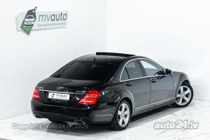 Black Mercedes-Benz S-Class 2012 in Tallinn, with an engine capacity of 3.00 L and mileage of 304 thousand km for 9990 €, photo 3 on AUTOMOTO.COM.LV