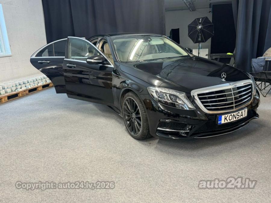 Melns Mercedes-Benz S-Class 2013 Tallina, ar dzinēja tilpumu 3.00 L un nobraukumu 250 tūkst. km par 29900 €, foto 2 vietnē AUTOMOTO.COM.LV