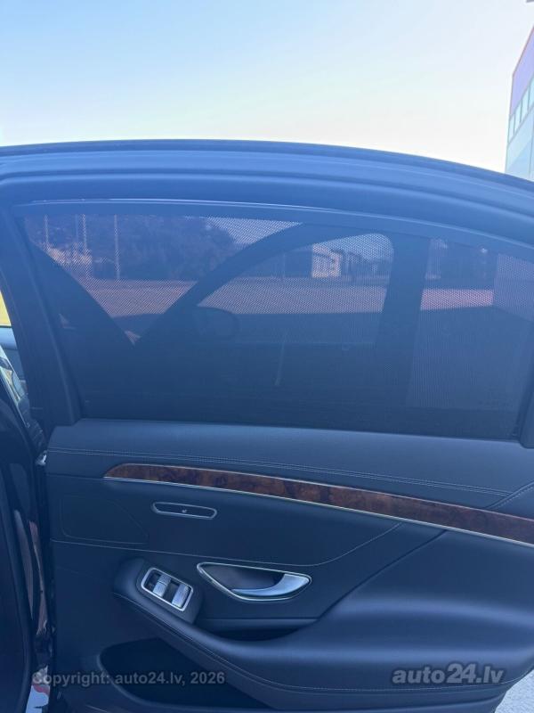 Melns Mercedes-Benz S-Class 2013 Tallina, ar dzinēja tilpumu 3.00 L un nobraukumu 269 tūkst. km par 25900 €, foto 11 vietnē AUTOMOTO.COM.LV