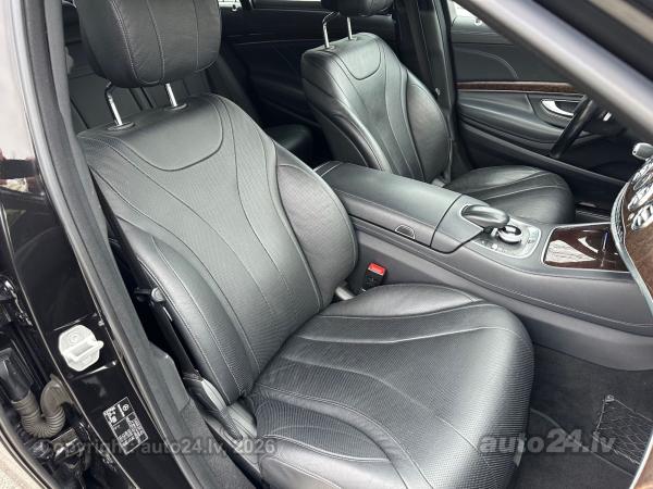 Melns Mercedes-Benz S-Class 2013 Tallina, ar dzinēja tilpumu 3.00 L un nobraukumu 237 tūkst. km par 19900 €, foto 9 vietnē AUTOMOTO.COM.LV