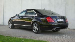 Melns Mercedes-Benz S-Class 2013 Tartu, ar dzinēja tilpumu 3.00 L un nobraukumu 276 tūkst. km par 15500 €, foto 5 vietnē AUTOMOTO.COM.LV