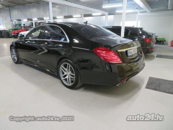 Black Mercedes-Benz S-Class 2013 in Tallinn, with an engine capacity of 4.70 L and mileage of 248 thousand km for 21900 €, photo 2 on AUTOMOTO.COM.LV