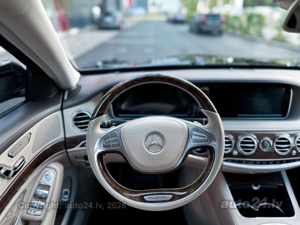 Black Mercedes-Benz S-Class 2013 in Tallinn, with an engine capacity of 3.00 L and mileage of 247 thousand km for 20400 €, photo 9 on AUTOMOTO.COM.LV