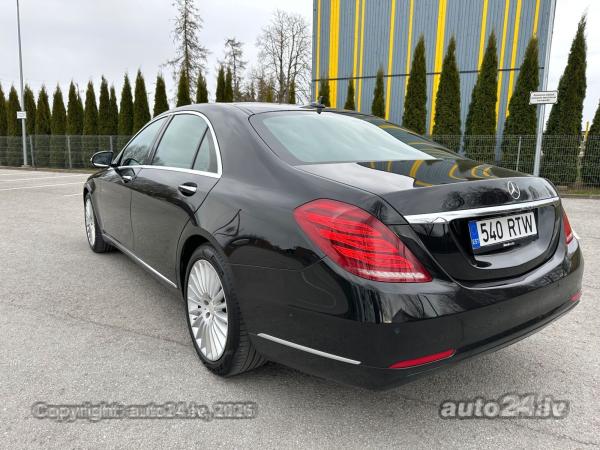Melns Mercedes-Benz S-Class 2013 Tallina, ar dzinēja tilpumu 3.00 L un nobraukumu 239 tūkst. km par 20000 €, foto 5 vietnē AUTOMOTO.COM.LV
