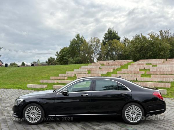 Black Mercedes-Benz S-Class 2013 in Rapla, with an engine capacity of 3.00 L and mileage of 240 thousand km for 22500 €, photo 3 on AUTOMOTO.COM.LV