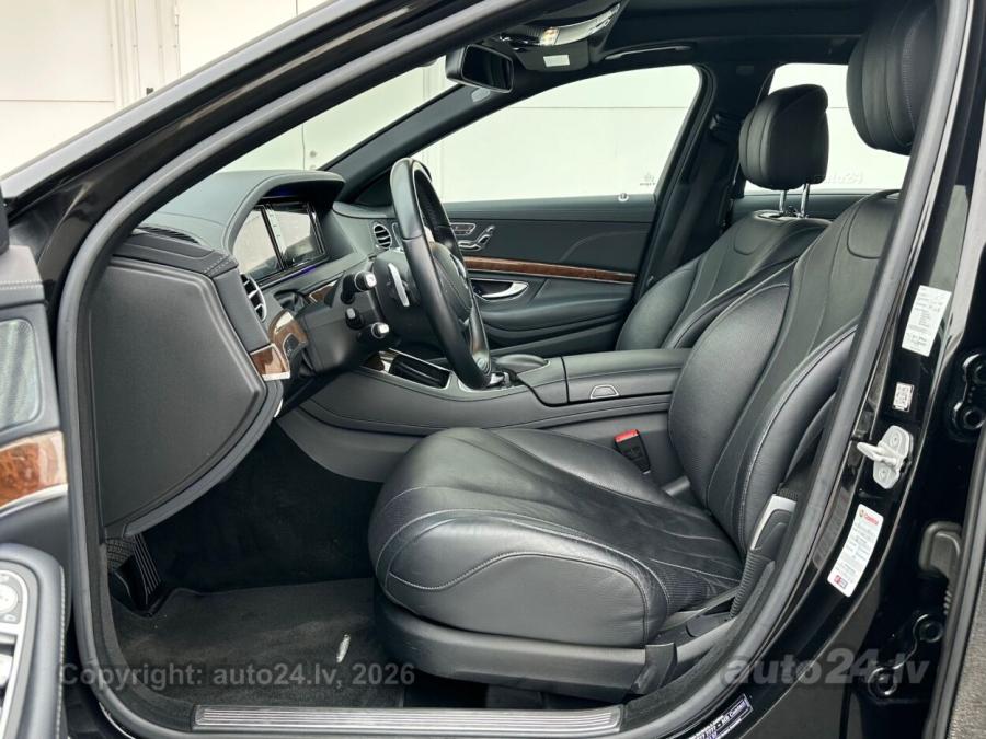 Black Mercedes-Benz S-Class 2014 in Tallinn, with an engine capacity of 3.00 L and mileage of 160 thousand km for 26200 €, photo 9 on AUTOMOTO.COM.LV