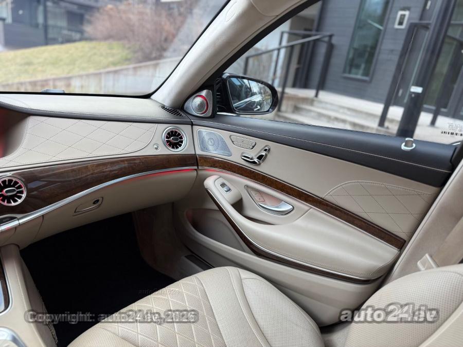 Black Mercedes-Benz S-Class 2014 in Tartu, with an engine capacity of 3.00 L and mileage of 130 thousand km for 33999 €, photo 15 on AUTOMOTO.COM.LV