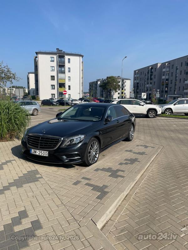 Black Mercedes-Benz S-Class 2014 in Riga, with an engine capacity of 3.00 L and mileage of 246 thousand km for 21000 €, photo 2 on AUTOMOTO.COM.LV