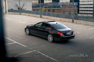 Black Mercedes-Benz S-Class 2014 in Tallinn, with an engine capacity of 3.00 L and mileage of 213 thousand km for 27999 €, photo 6 on AUTOMOTO.COM.LV