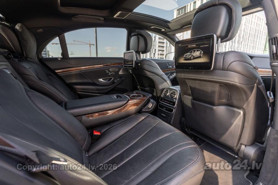 Black Mercedes-Benz S-Class 2014 in Tallinn, with an engine capacity of 3.00 L and mileage of 213 thousand km for 27999 €, photo 12 on AUTOMOTO.COM.LV