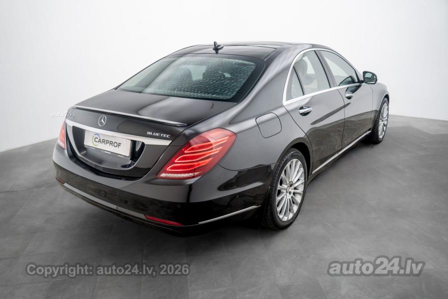 Black Mercedes-Benz S-Class 2014 in Tallinn, with an engine capacity of 3.00 L and mileage of 142 thousand km for 24999 €, photo 6 on AUTOMOTO.COM.LV