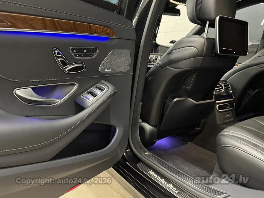Black Mercedes-Benz S-Class 2014 in Tallinn, with an engine capacity of 3.00 L and mileage of 330 thousand km for 23995 €, photo 15 on AUTOMOTO.COM.LV